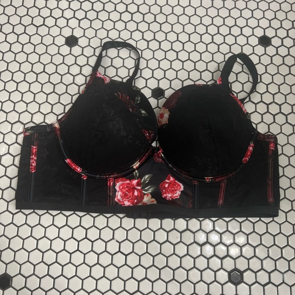 torrid | Intimates & Sleepwear | Nwt Torrid Curve Push Up Plunge Bra ...